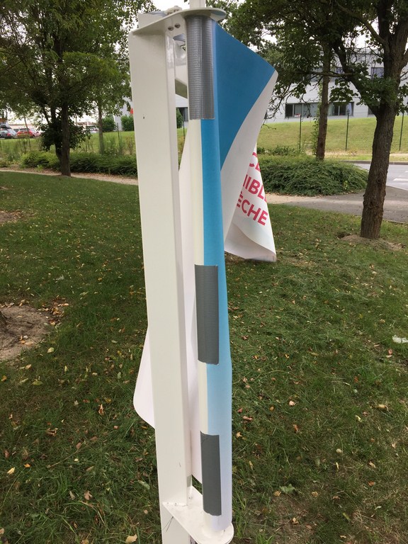 Support pour banderole publicitaire fixe - exposez-facile.fr